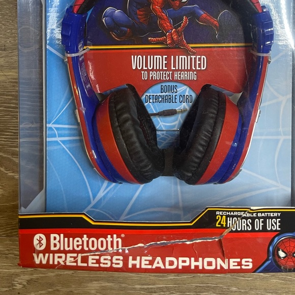 Marvel | Other | Marvel Spiderman Spiderman Headphones Kids Volume ...